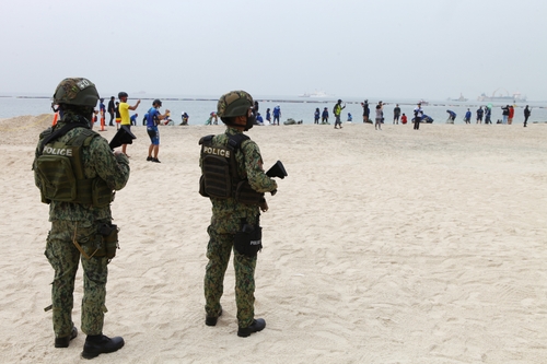 Manila Bay dolomite beach reopens; swimming still banned | Philippine ... Manila Bay dolomite beach reopens; swimming still banned | Philippine ...